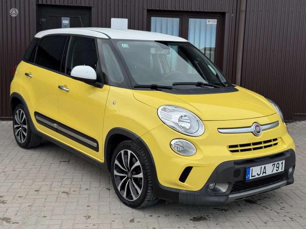 Yellow Fiat 500L 2014 in Telschi, with an engine capacity of 1.60 L and mileage of 152 thousand km for 4500 €, photo 5 on AUTOMOTO.COM.LV
