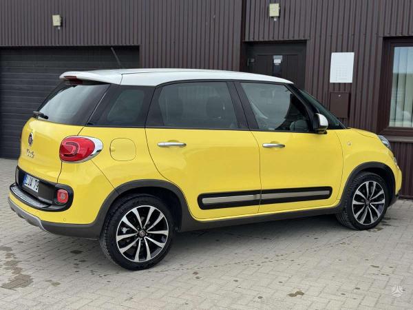Yellow Fiat 500L 2014 in Telschi, with an engine capacity of 1.60 L and mileage of 152 thousand km for 4500 €, photo 9 on AUTOMOTO.COM.LV