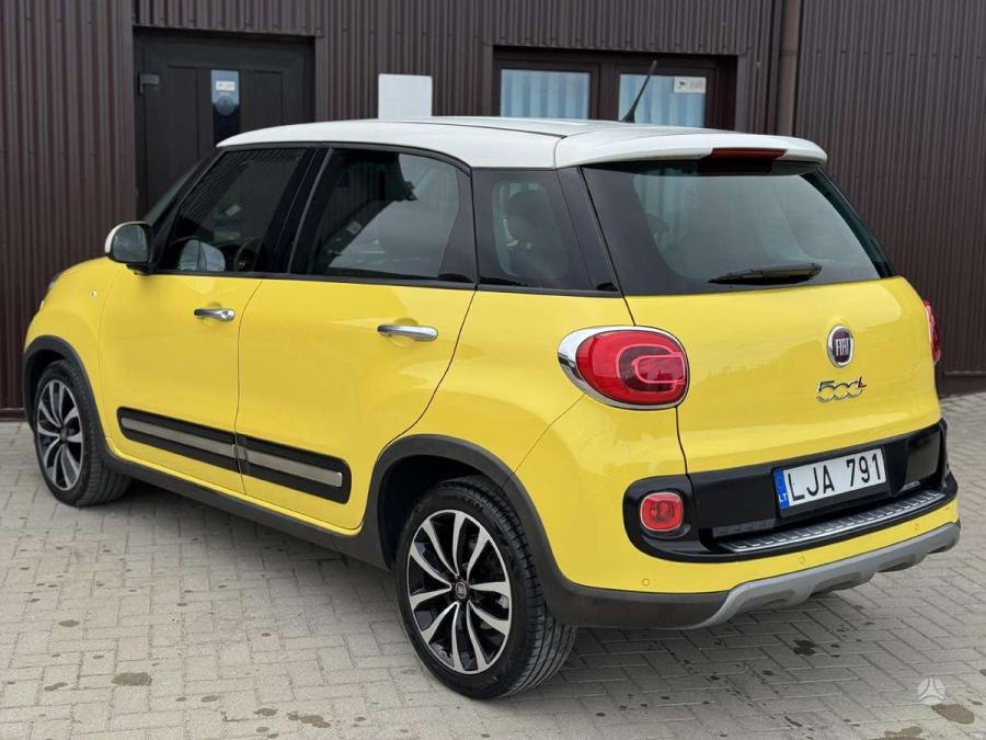 Yellow Fiat 500L 2014 in Telschi, with an engine capacity of 1.60 L and mileage of 152 thousand km for 4500 €, photo 14 on AUTOMOTO.COM.LV