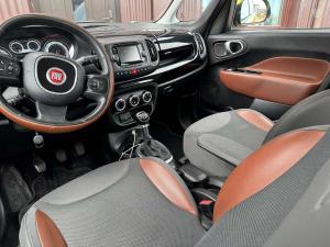 Yellow Fiat 500L 2014 in Telschi, with an engine capacity of 1.60 L and mileage of 152 thousand km for 4500 €, photo 17 on AUTOMOTO.COM.LV