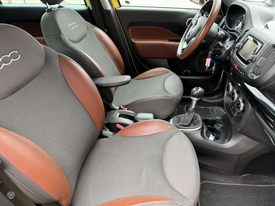 Yellow Fiat 500L 2014 in Telschi, with an engine capacity of 1.60 L and mileage of 152 thousand km for 4500 €, photo 23 on AUTOMOTO.COM.LV