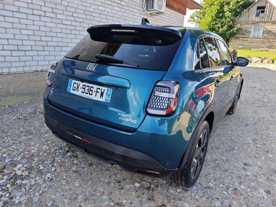 Blue Fiat 600 2024 in Telschi, with an engine capacity of 1.20 L and mileage of 7 thousand km for 10600 €, photo 14 on AUTOMOTO.COM.LV