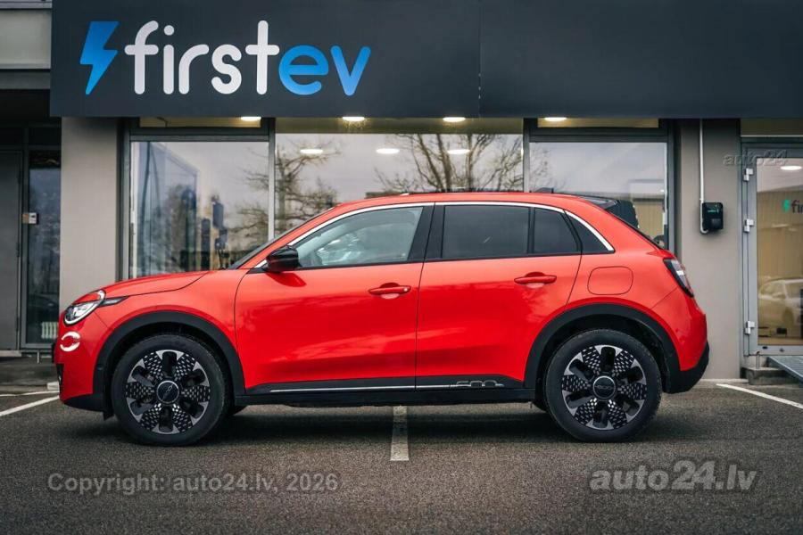 Oranžs Fiat 600 2024 Tallina, ar dzinēja tilpumu 0.00 L un nobraukumu 2 tūkst. km par 27600 €, foto 5 vietnē AUTOMOTO.COM.LV