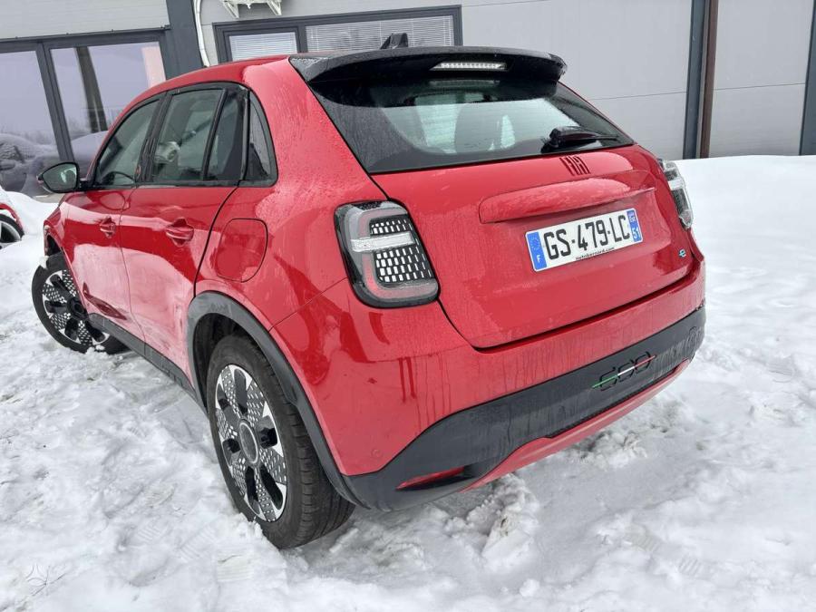 Sarkans Fiat 600 2023 Kauņa, ar dzinēja tilpumu 0.00 L un nobraukumu 35 tūkst. km par 13900 €, foto 6 vietnē AUTOMOTO.COM.LV