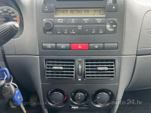 Red Fiat Albea 2008 in Tallinn, with an engine capacity of 1.40 L and mileage of 125 thousand km for 990 €, photo 9 on AUTOMOTO.COM.LV