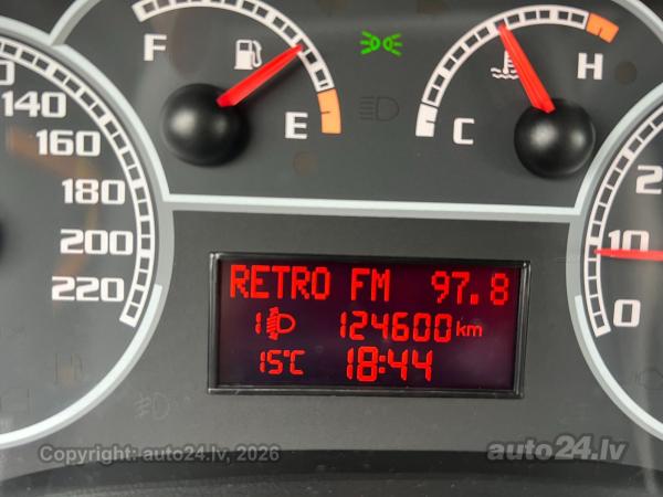 Красный Фиат Альбеа 2008 в Таллин, объемом двигателя 1.40 л и пробегом 125 тыс. км за 990 €, фото 9 на AUTOMOTO.COM.LV