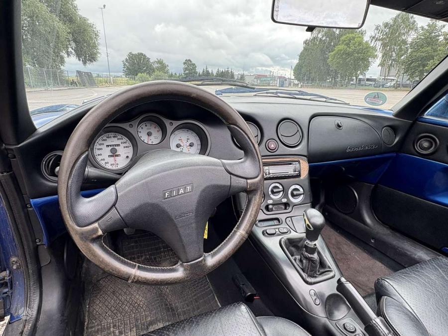 Blue Fiat Barchetta 1996 in Marijampole, with an engine capacity of 1.75 L and mileage of 160 thousand km for 2400 €, photo 17 on AUTOMOTO.COM.LV