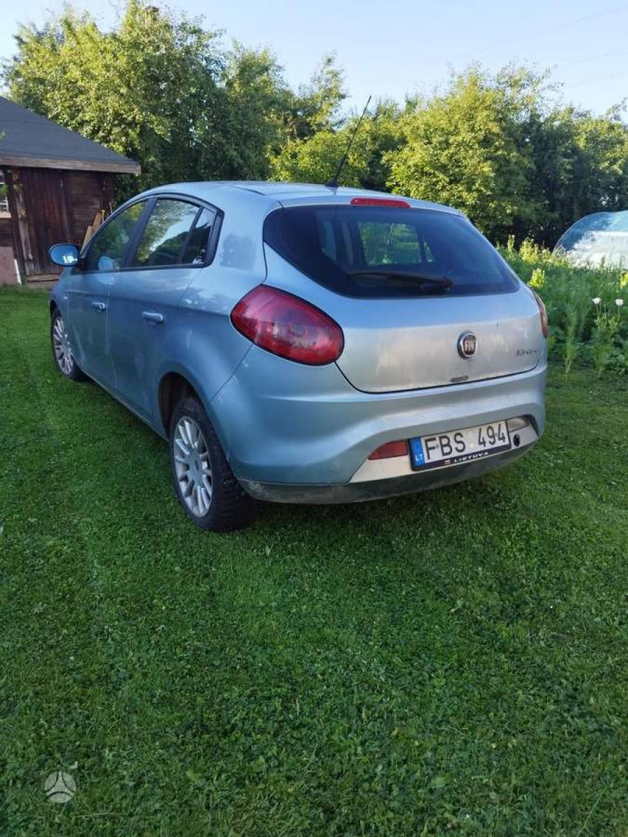 Blue Fiat Brava 2008 in Vilnius, with an engine capacity of 1.91 L and mileage of 257 thousand km for 850 €, photo 5 on AUTOMOTO.COM.LV