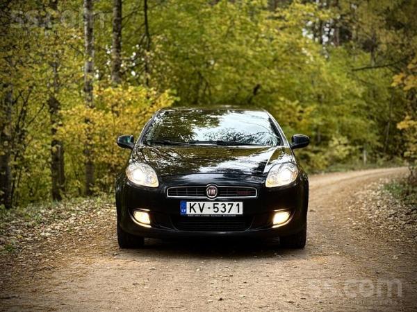 Black Fiat Bravo 2007 in Rezekne, with an engine capacity of 1.90 L and mileage of 254 thousand km for 1700 €, photo 4 on AUTOMOTO.COM.LV