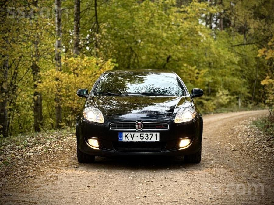 Melns Fiat Bravo 2007 Rēzekne, ar dzinēja tilpumu 1.90 L un nobraukumu 254 tūkst. km par 1700 €, foto 4 vietnē AUTOMOTO.COM.LV