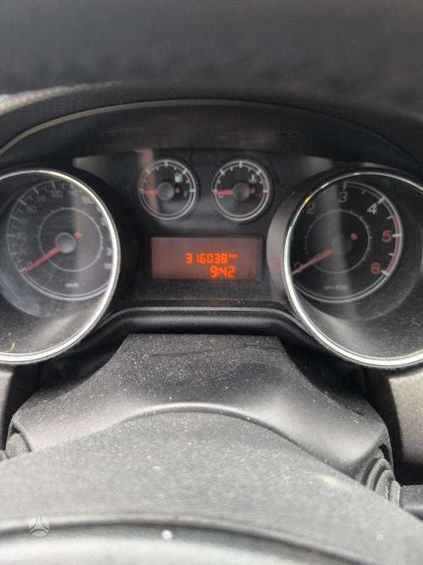 Melns Fiat Bravo 2007 Jonava, ar dzinēja tilpumu 1.91 L un nobraukumu 3 tūkst. km par 850 €, foto 1 vietnē AUTOMOTO.COM.LV