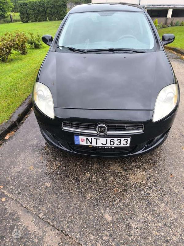 Melns Fiat Bravo 2007 Jonava, ar dzinēja tilpumu 1.91 L un nobraukumu 3 tūkst. km par 850 €, foto 3 vietnē AUTOMOTO.COM.LV