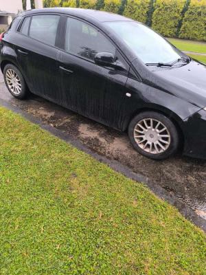 Melns Fiat Bravo 2007 Jonava, ar dzinēja tilpumu 1.91 L un nobraukumu 3 tūkst. km par 850 €, foto 5 vietnē AUTOMOTO.COM.LV