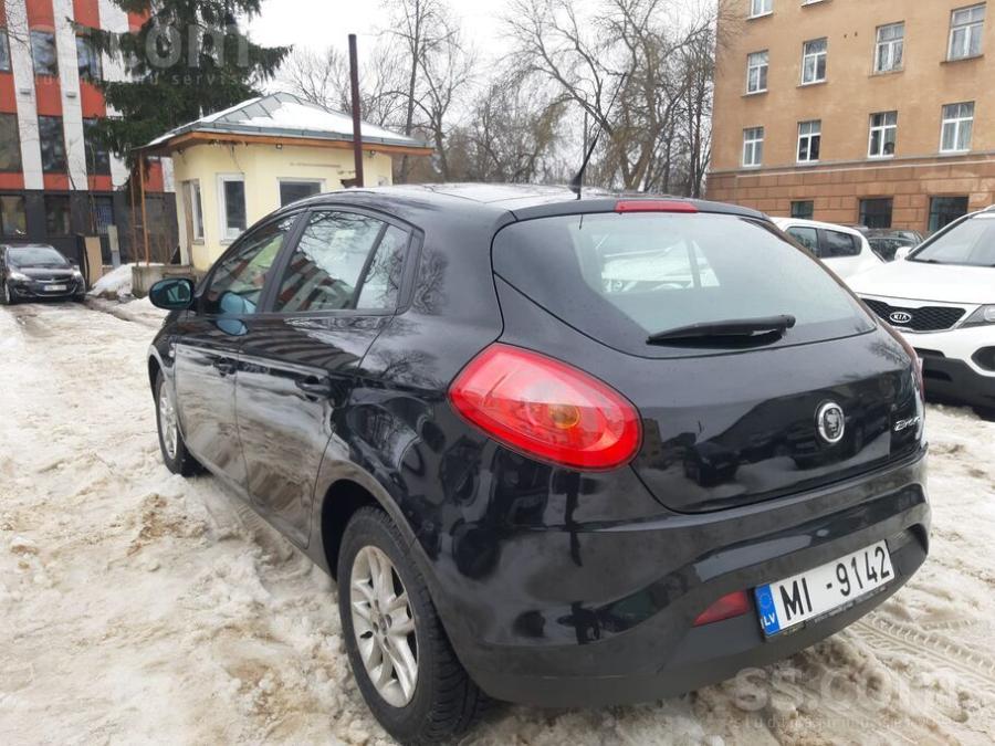 Black Fiat Bravo 2008 in Daugavpils, with an engine capacity of 1.90 L and mileage of 0 thousand km for 1750 €, photo 8 on AUTOMOTO.COM.LV