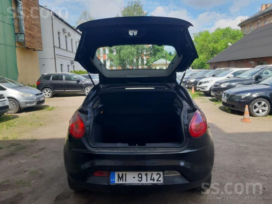 Black Fiat Bravo 2008 in Daugavpils, with an engine capacity of 1.90 L and mileage of 0 thousand km for 1650 €, photo 18 on AUTOMOTO.COM.LV