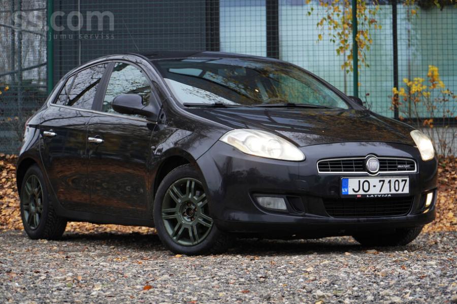 Melns Fiat Bravo 2008 Rīga, ar dzinēja tilpumu 1.90 L un nobraukumu 248 tūkst. km par 1290 €, foto 4 vietnē AUTOMOTO.COM.LV