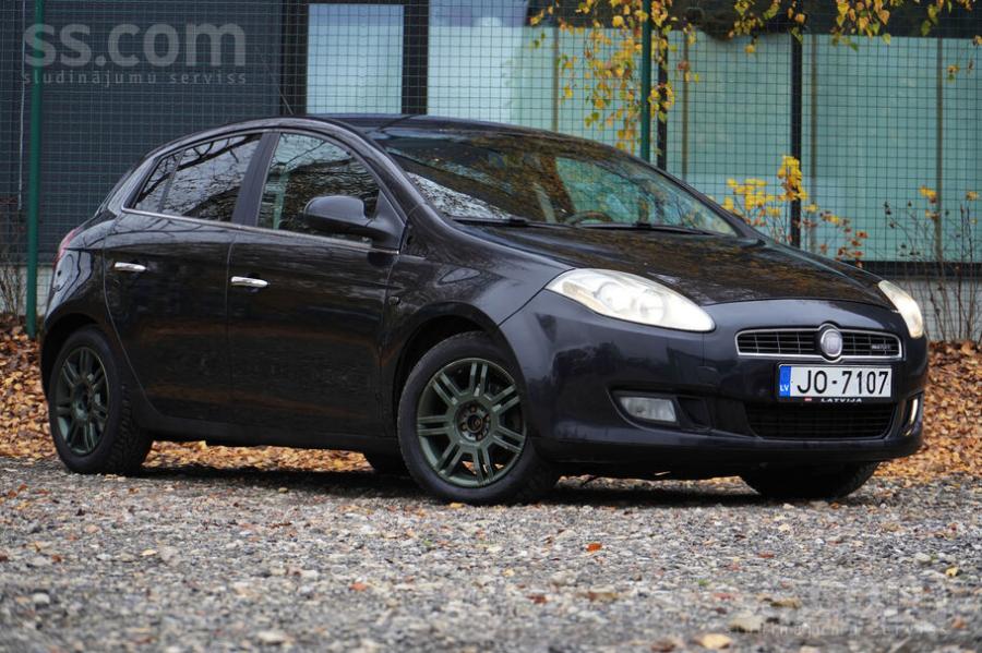 Melns Fiat Bravo 2008 Rīga, ar dzinēja tilpumu 1.90 L un nobraukumu 248 tūkst. km par 1290 €, foto 5 vietnē AUTOMOTO.COM.LV