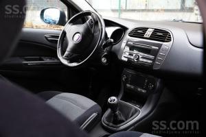 Melns Fiat Bravo 2008 Rīga, ar dzinēja tilpumu 1.90 L un nobraukumu 248 tūkst. km par 1290 €, foto 13 vietnē AUTOMOTO.COM.LV