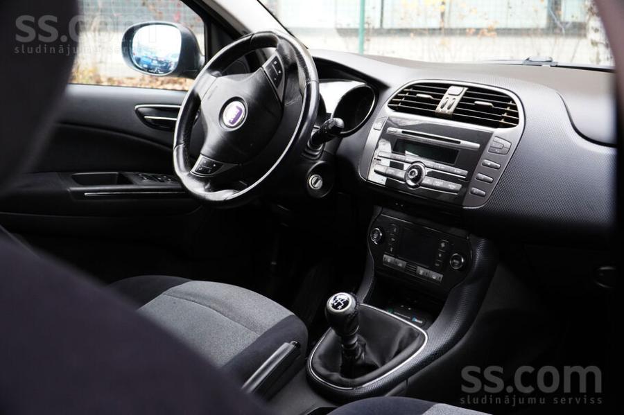 Melns Fiat Bravo 2008 Rīga, ar dzinēja tilpumu 1.90 L un nobraukumu 248 tūkst. km par 1290 €, foto 13 vietnē AUTOMOTO.COM.LV