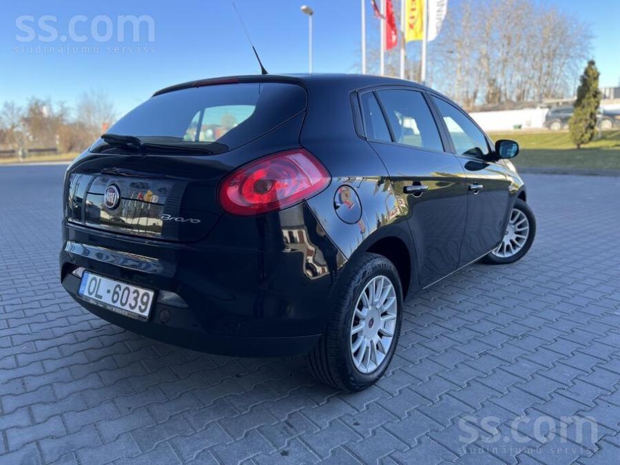 Black Fiat Bravo 2008 in Jekabpils, with an engine capacity of 1.60 L and mileage of 209 thousand km for 2990 €, photo 3 on AUTOMOTO.COM.LV