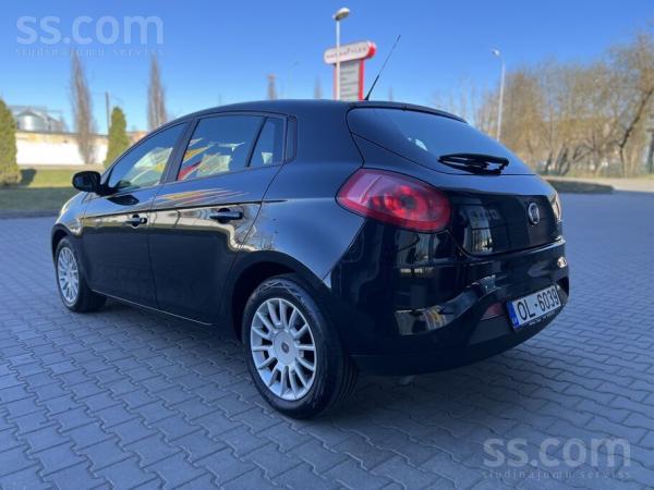Black Fiat Bravo 2008 in Jekabpils, with an engine capacity of 1.60 L and mileage of 209 thousand km for 2990 €, photo 7 on AUTOMOTO.COM.LV