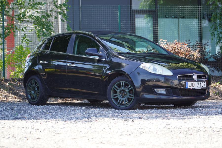 Melns Fiat Bravo 2008 Rīga, ar dzinēja tilpumu 1.90 L un nobraukumu 248 tūkst. km par 1890 €, foto 4 vietnē AUTOMOTO.COM.LV