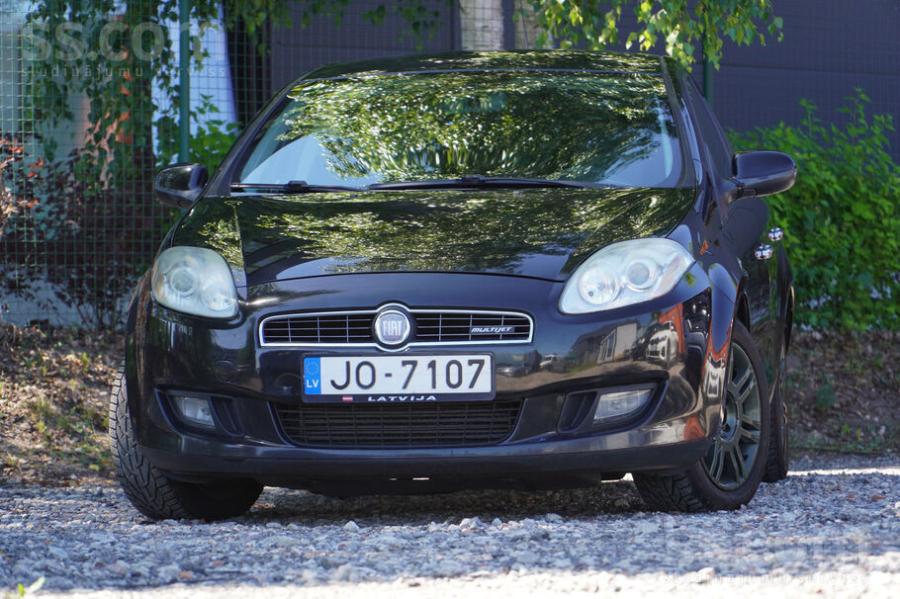 Melns Fiat Bravo 2008 Rīga, ar dzinēja tilpumu 1.90 L un nobraukumu 248 tūkst. km par 1890 €, foto 7 vietnē AUTOMOTO.COM.LV