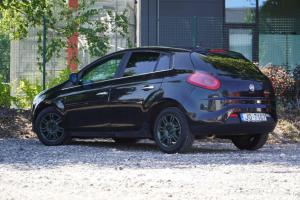 Melns Fiat Bravo 2008 Rīga, ar dzinēja tilpumu 1.90 L un nobraukumu 248 tūkst. km par 1890 €, foto 12 vietnē AUTOMOTO.COM.LV