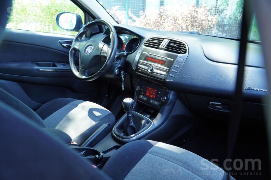 Melns Fiat Bravo 2008 Rīga, ar dzinēja tilpumu 1.90 L un nobraukumu 248 tūkst. km par 1890 €, foto 14 vietnē AUTOMOTO.COM.LV