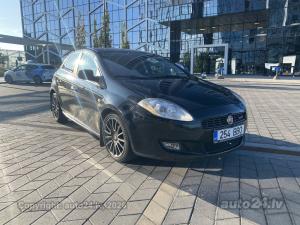 Melns Fiat Bravo 2008 Tallina, ar dzinēja tilpumu 1.90 L un nobraukumu 271 tūkst. km par 2499 €, foto  vietnē AUTOMOTO.COM.LV