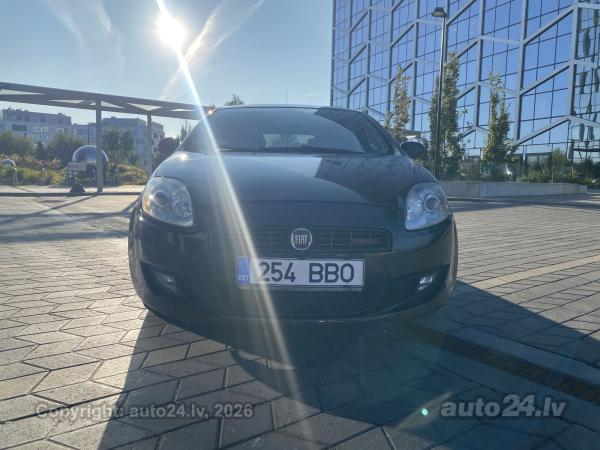 Melns Fiat Bravo 2008 Tallina, ar dzinēja tilpumu 1.90 L un nobraukumu 271 tūkst. km par 2499 €, foto 4 vietnē AUTOMOTO.COM.LV
