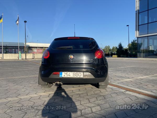 Melns Fiat Bravo 2008 Tallina, ar dzinēja tilpumu 1.90 L un nobraukumu 271 tūkst. km par 2499 €, foto 6 vietnē AUTOMOTO.COM.LV