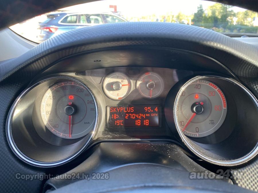 Melns Fiat Bravo 2008 Tallina, ar dzinēja tilpumu 1.90 L un nobraukumu 271 tūkst. km par 2499 €, foto 14 vietnē AUTOMOTO.COM.LV