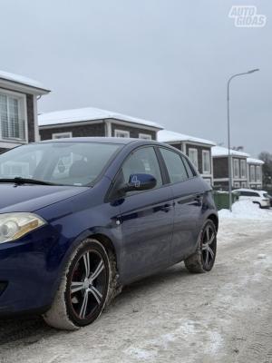Blue Fiat Bravo 2007 in Vilnius, with an engine capacity of 1.90 L and mileage of 358 thousand km for 800 €, photo 5 on AUTOMOTO.COM.LV