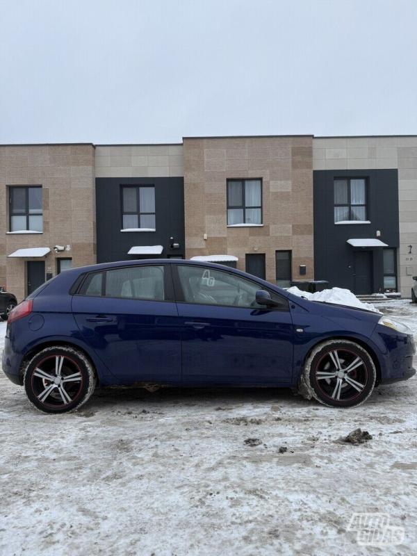 Blue Fiat Bravo 2007 in Vilnius, with an engine capacity of 1.90 L and mileage of 358 thousand km for 800 €, photo 7 on AUTOMOTO.COM.LV