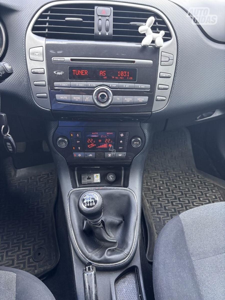 Blue Fiat Bravo 2008 in Vilnius, with an engine capacity of 1.60 L and mileage of 328 thousand km for 1200 €, photo 8 on AUTOMOTO.COM.LV