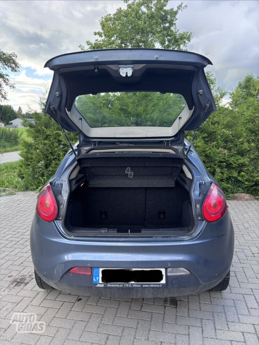 Blue Fiat Bravo 2008 in Vilnius, with an engine capacity of 1.60 L and mileage of 328 thousand km for 1200 €, photo 11 on AUTOMOTO.COM.LV