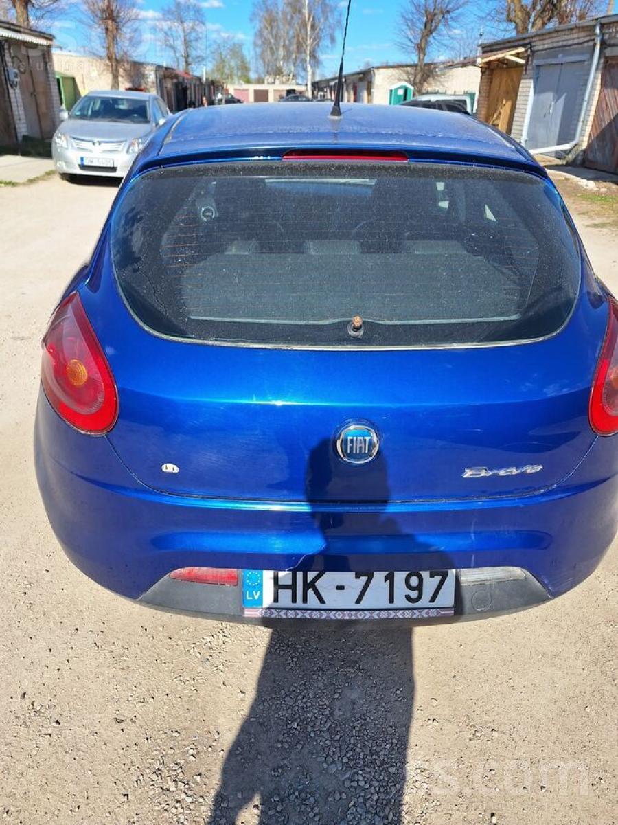 Zils Fiat Bravo 2006 Rīga, ar dzinēja tilpumu 1.90 L un nobraukumu 320 tūkst. km par 1550 €, foto 5 vietnē AUTOMOTO.COM.LV