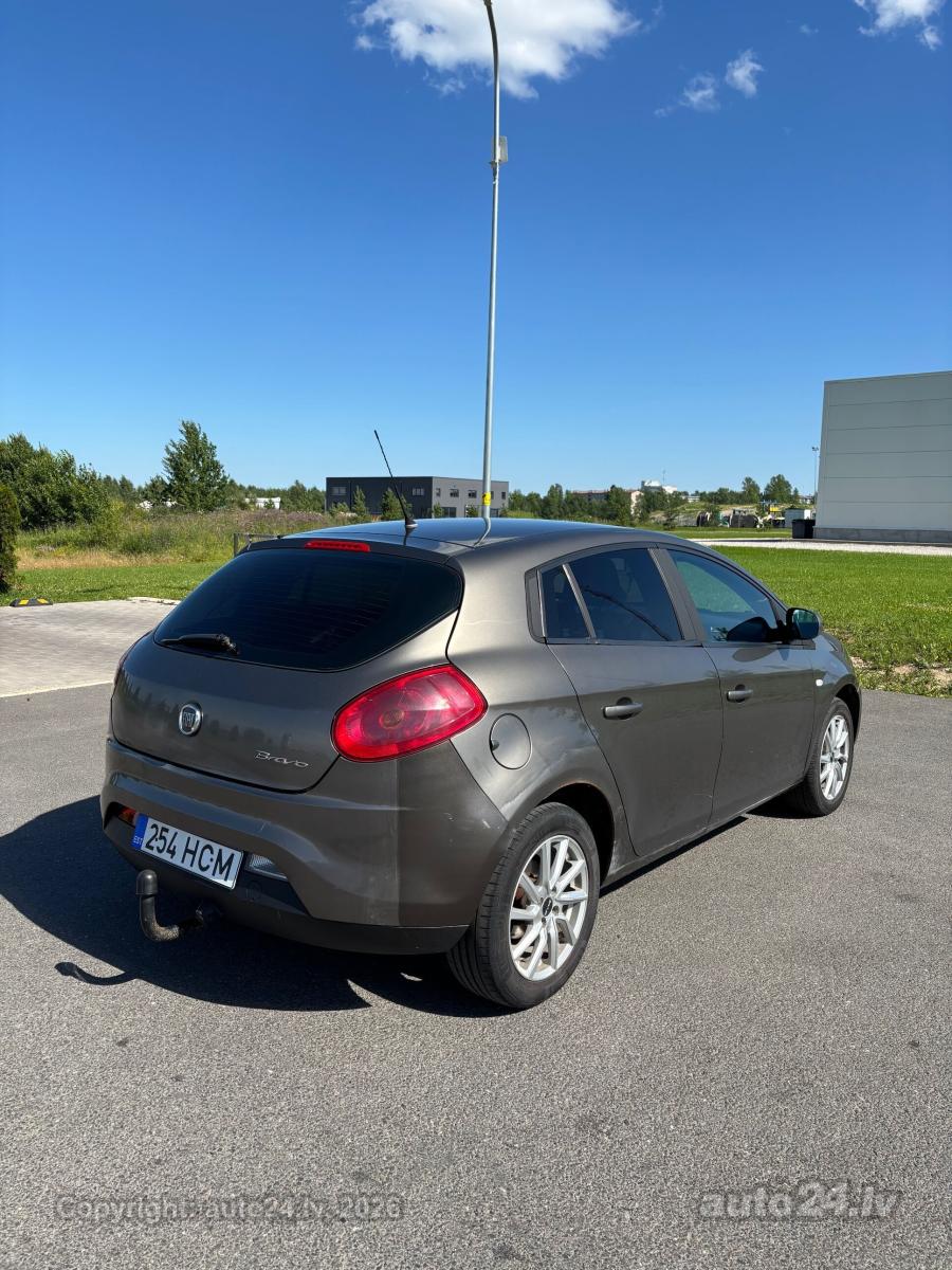 Grey Fiat Bravo 2009 in Tallinn, with an engine capacity of 1.90 L and mileage of 428 thousand km for 2599 €, photo 6 on AUTOMOTO.COM.LV