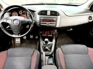 Фиат Браво 2008 в Таллин, объемом двигателя 1.90 л и пробегом 270 тыс. км за 1699 €, фото 23 на AUTOMOTO.COM.LV