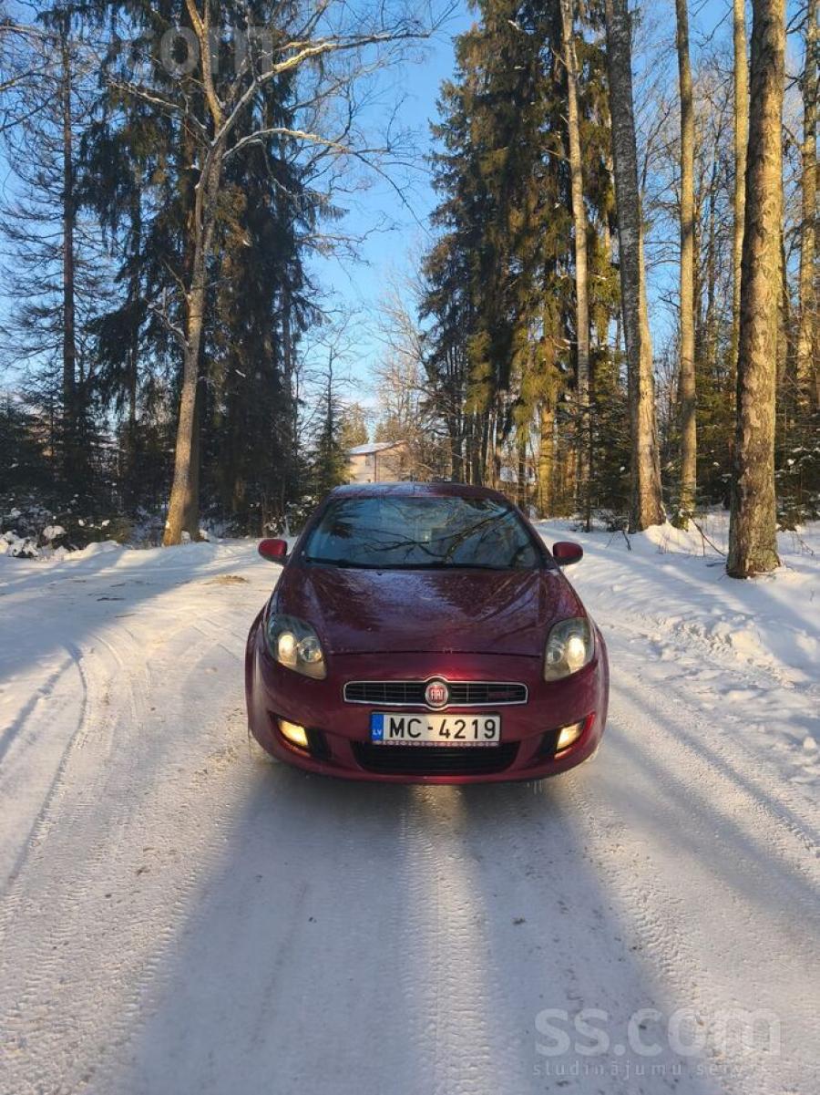 Sarkans Fiat Bravo 2007 Gulbene, ar dzinēja tilpumu 1.90 L un nobraukumu 310 tūkst. km par 2800 €, foto 3 vietnē AUTOMOTO.COM.LV