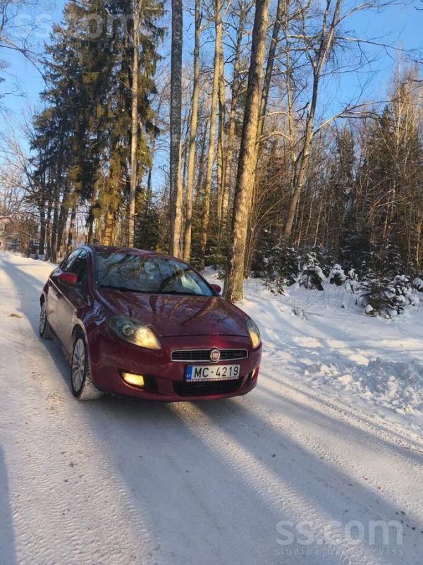 Red Fiat Bravo 2007 in Gulbene, with an engine capacity of 1.90 L and mileage of 310 thousand km for 2800 €, photo 10 on AUTOMOTO.COM.LV