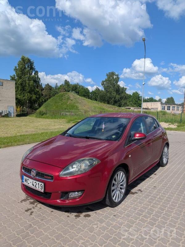 Sarkans Fiat Bravo 2007 Gulbene, ar dzinēja tilpumu 1.90 L un nobraukumu 310 tūkst. km par 2700 €, foto 4 vietnē AUTOMOTO.COM.LV