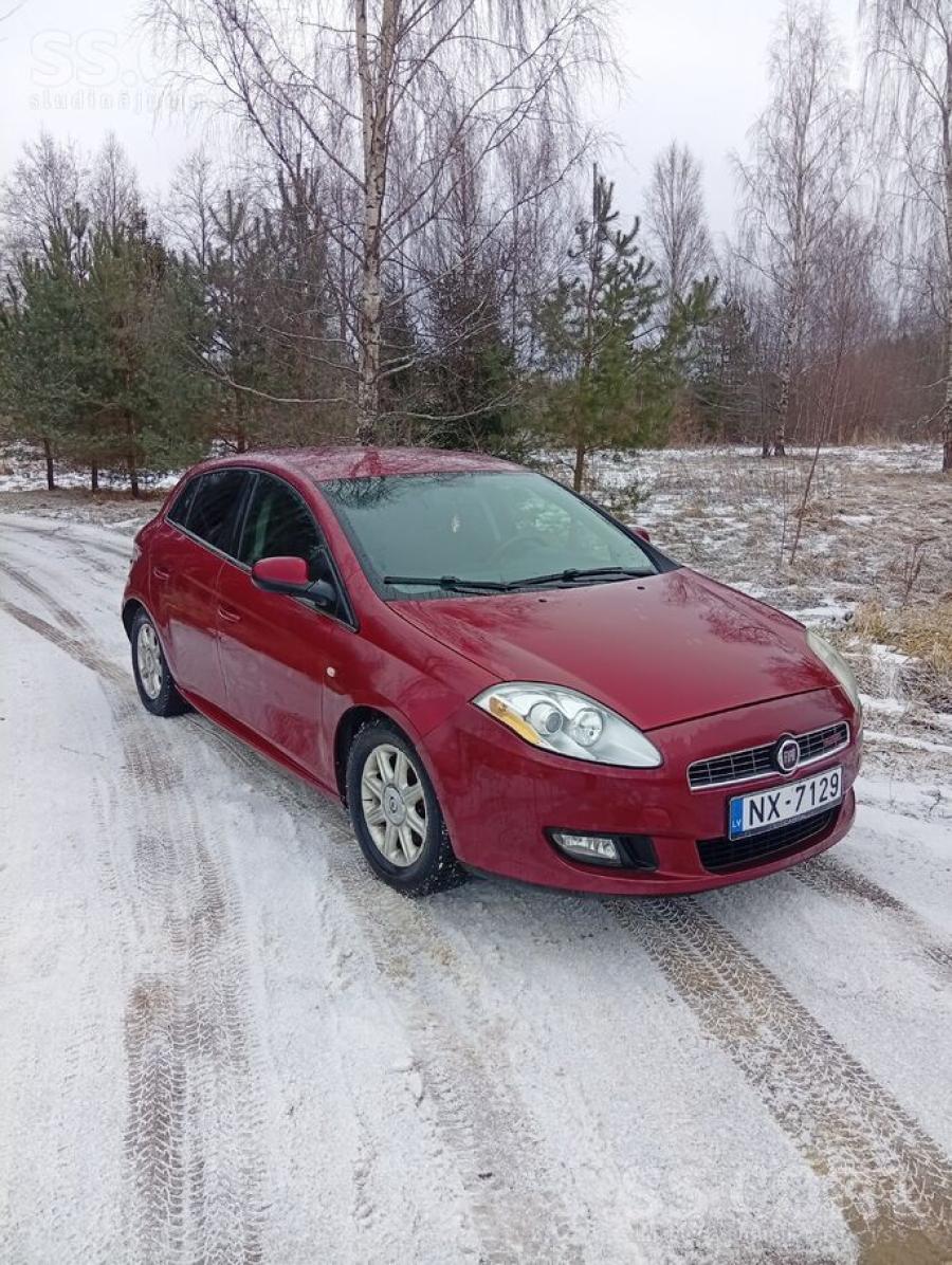 Sarkans Fiat Bravo 2007 Rīga, ar dzinēja tilpumu 1.90 L un nobraukumu 240 tūkst. km par 2100 €, foto 1 vietnē AUTOMOTO.COM.LV