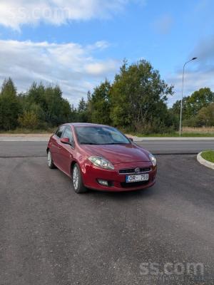 Sarkans Fiat Bravo 2007 Gulbene, ar dzinēja tilpumu 1.90 L un nobraukumu 311 tūkst. km par 2550 €, foto 4 vietnē AUTOMOTO.COM.LV