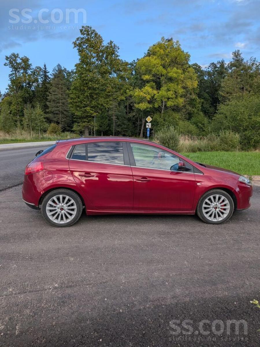 Sarkans Fiat Bravo 2007 Gulbene, ar dzinēja tilpumu 1.90 L un nobraukumu 311 tūkst. km par 2550 €, foto 7 vietnē AUTOMOTO.COM.LV