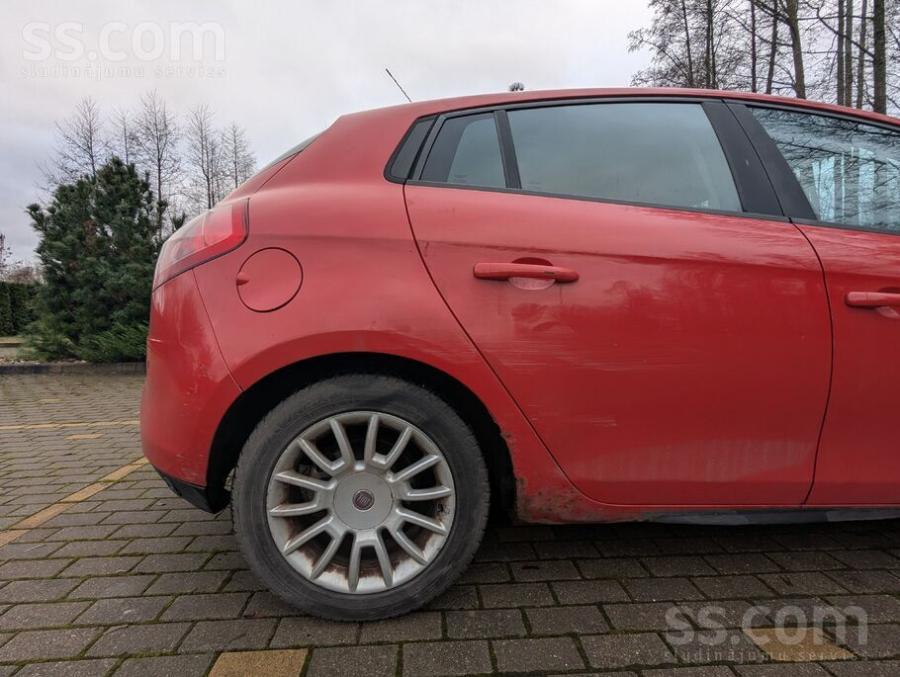 Sarkans Fiat Bravo 2008 Rīga, ar dzinēja tilpumu 1.40 L un nobraukumu 310 tūkst. km par 1250 €, foto 11 vietnē AUTOMOTO.COM.LV