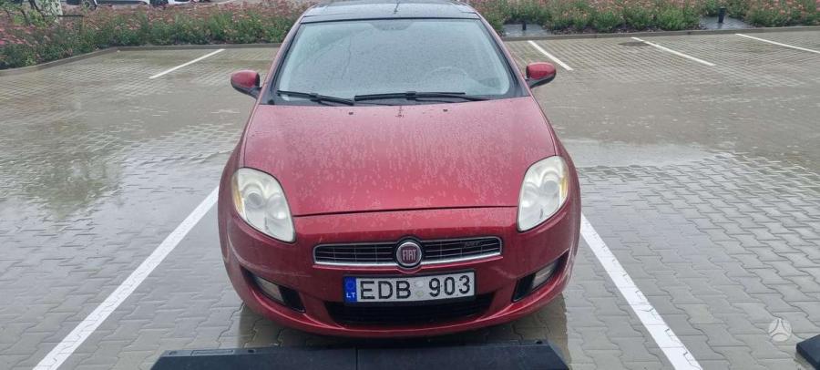 Sarkans Fiat Bravo 2008 Viļņa, ar dzinēja tilpumu 1.37 L un nobraukumu 177 tūkst. km par 1300 €, foto 3 vietnē AUTOMOTO.COM.LV