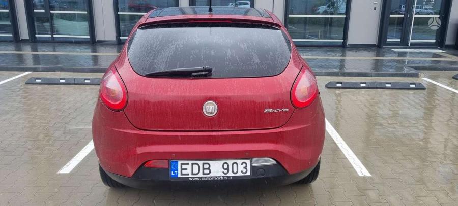 Sarkans Fiat Bravo 2008 Viļņa, ar dzinēja tilpumu 1.37 L un nobraukumu 177 tūkst. km par 1300 €, foto 6 vietnē AUTOMOTO.COM.LV