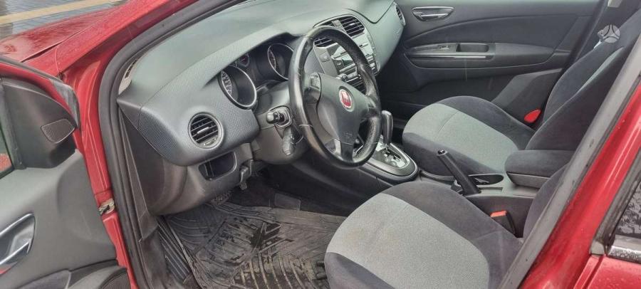 Sarkans Fiat Bravo 2008 Viļņa, ar dzinēja tilpumu 1.37 L un nobraukumu 177 tūkst. km par 1300 €, foto 8 vietnē AUTOMOTO.COM.LV